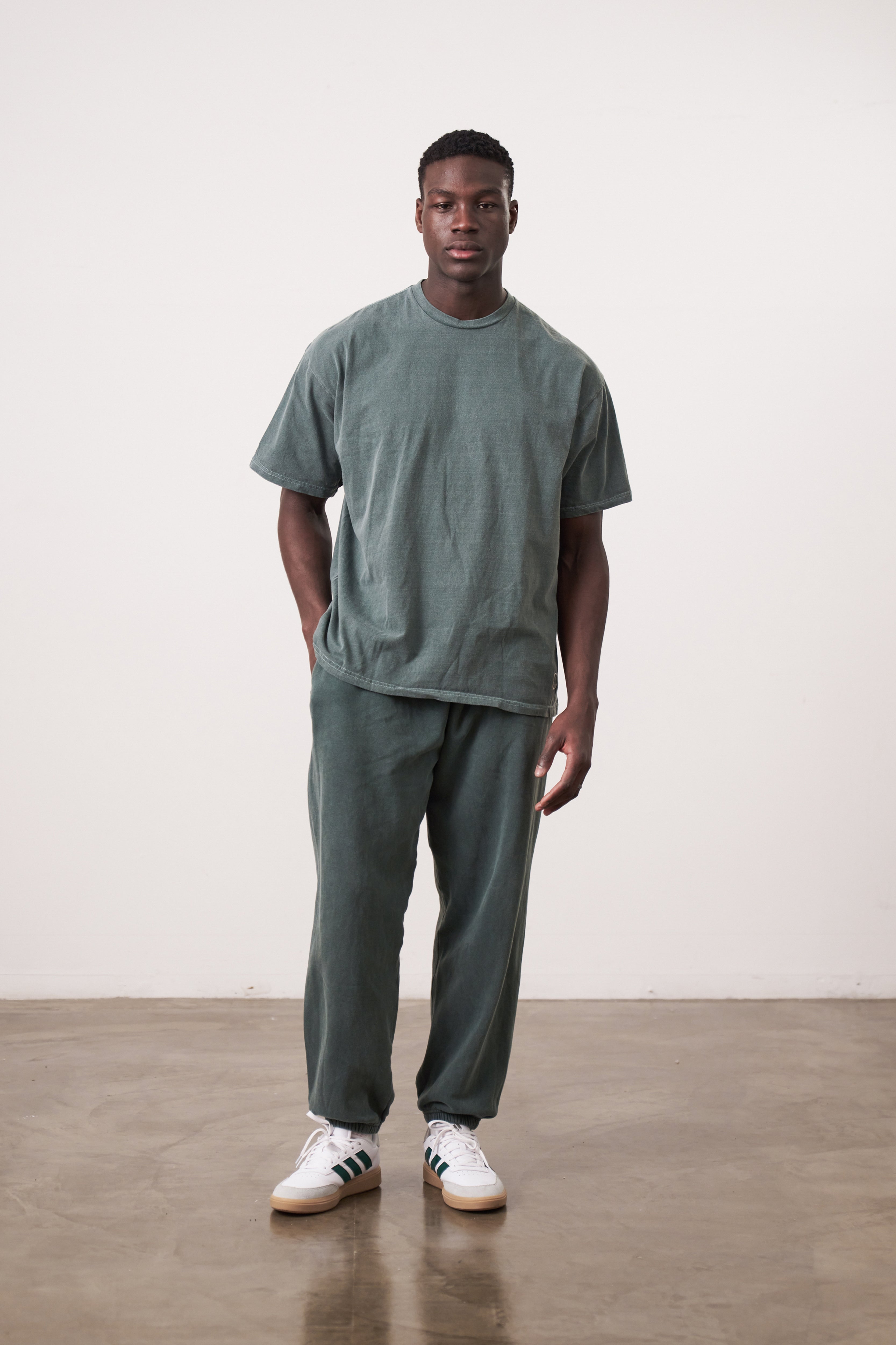 Essentials Vintage Washed Tee - Forest – UN:IK Clothing
